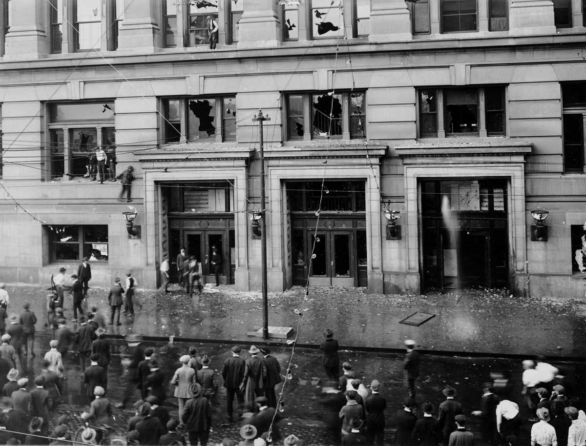 Red Summer Race Riots | National Museum of African American History ...